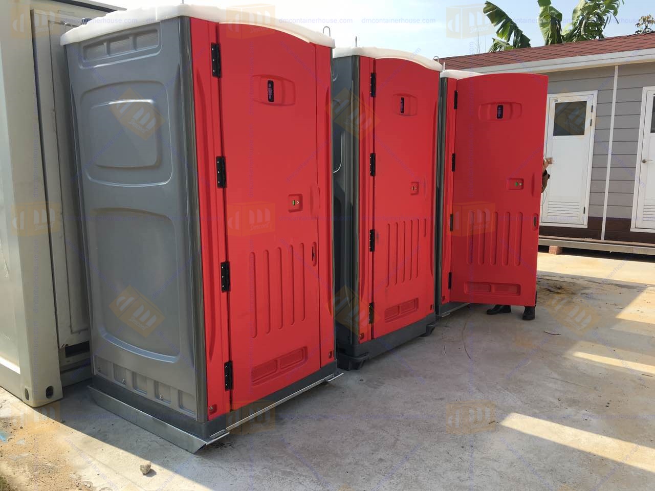 How to choose the right size of a portable toilet - DREAMMAKER PORTABLE ...