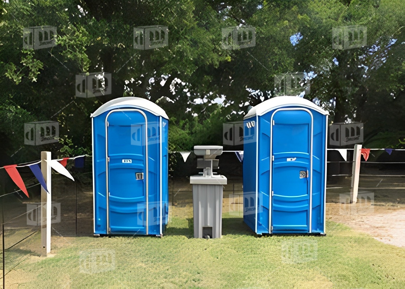 What are the types of mobile toilets? - DREAMMAKER PORTABLE TOILETS